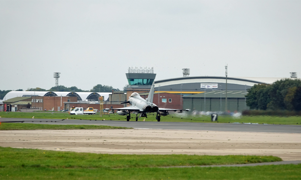 Typhoon cable landing at Coningsby 5/10/20 - FighterControl